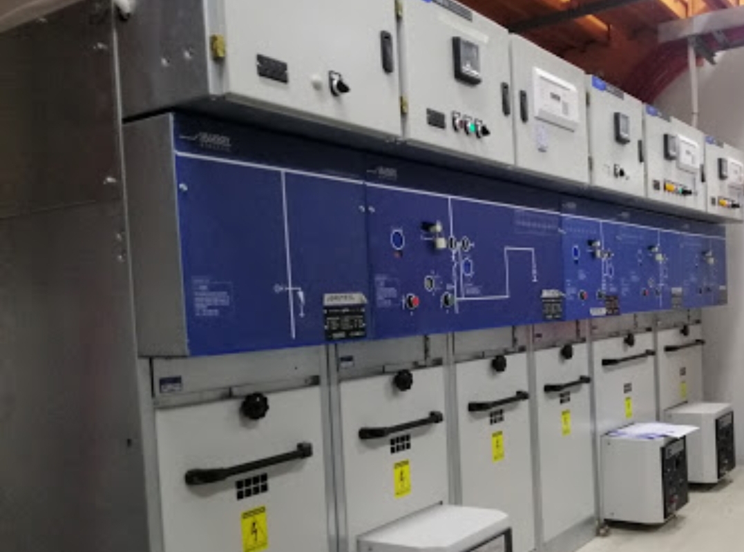 PANEL MEDIUM VOLTAGE 24KV | Services | PT Global Energy Power Indonesia